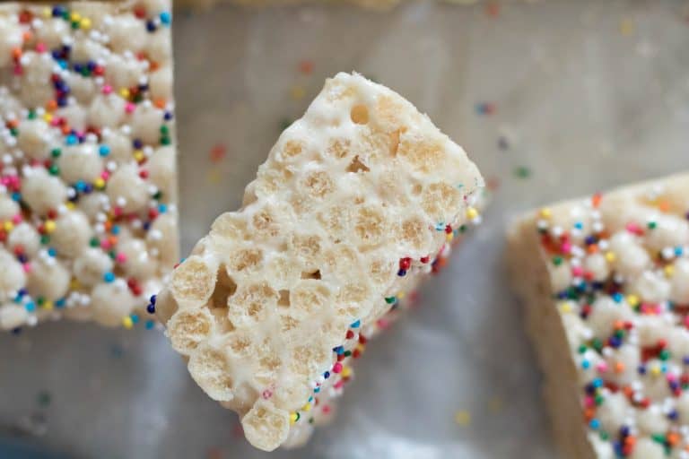 Easy Quinoa Pop krispie Treats - Lifestyle of a Foodie