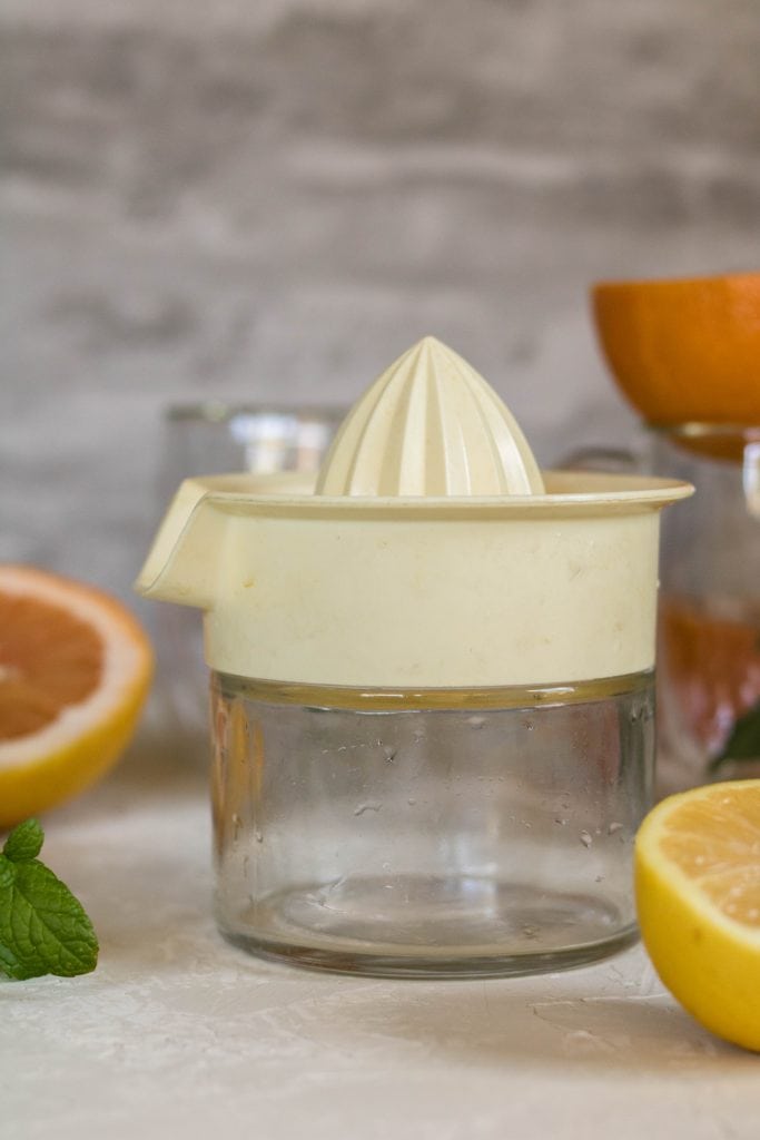 The best Detox Warm Grapefruit Tea - Lifestyle of a Foodie