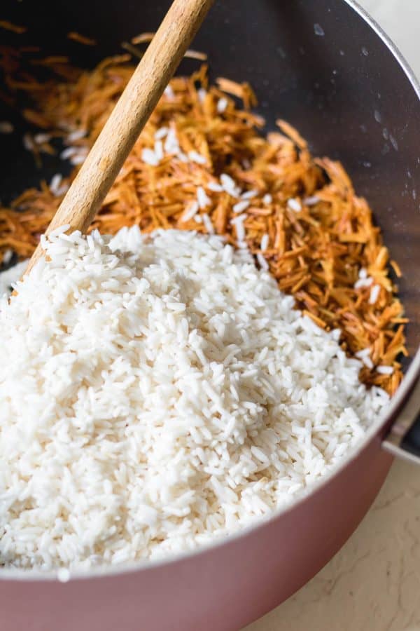 Lebanese rice pilaf with vermicelli and cinnamon - Lifestyle of a Foodie