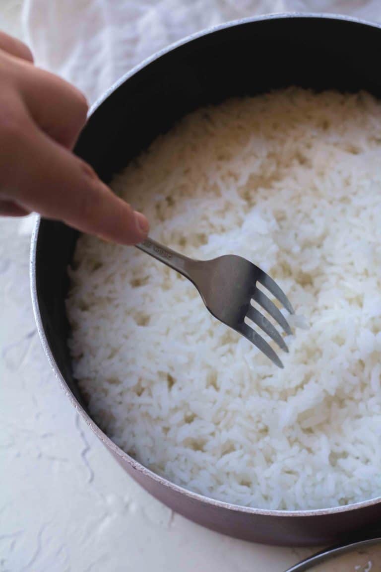 How to cook white rice on the stove perfectly - Lifestyle of a Foodie