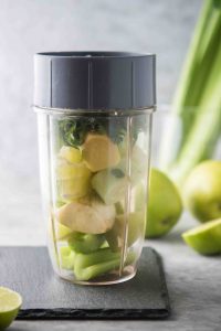 20 Cents healthy Green Shots at home! (no juicer) - Lifestyle of a Foodie