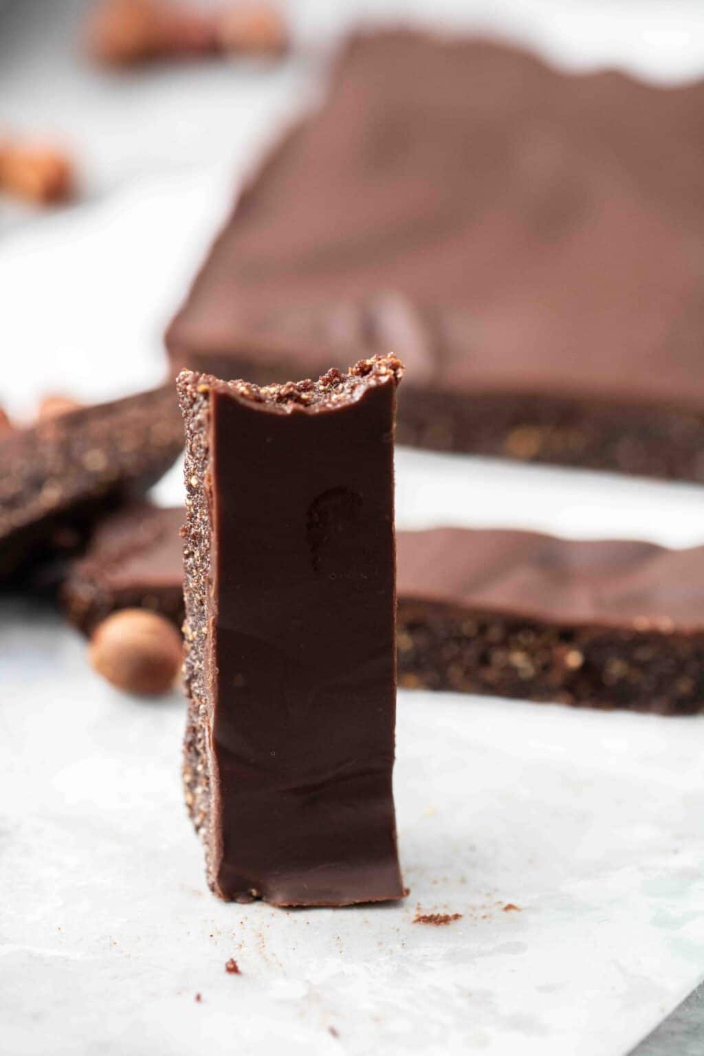Healthy & Vegan Chocolate hazelnut bars (no-bake) - Lifestyle of a Foodie