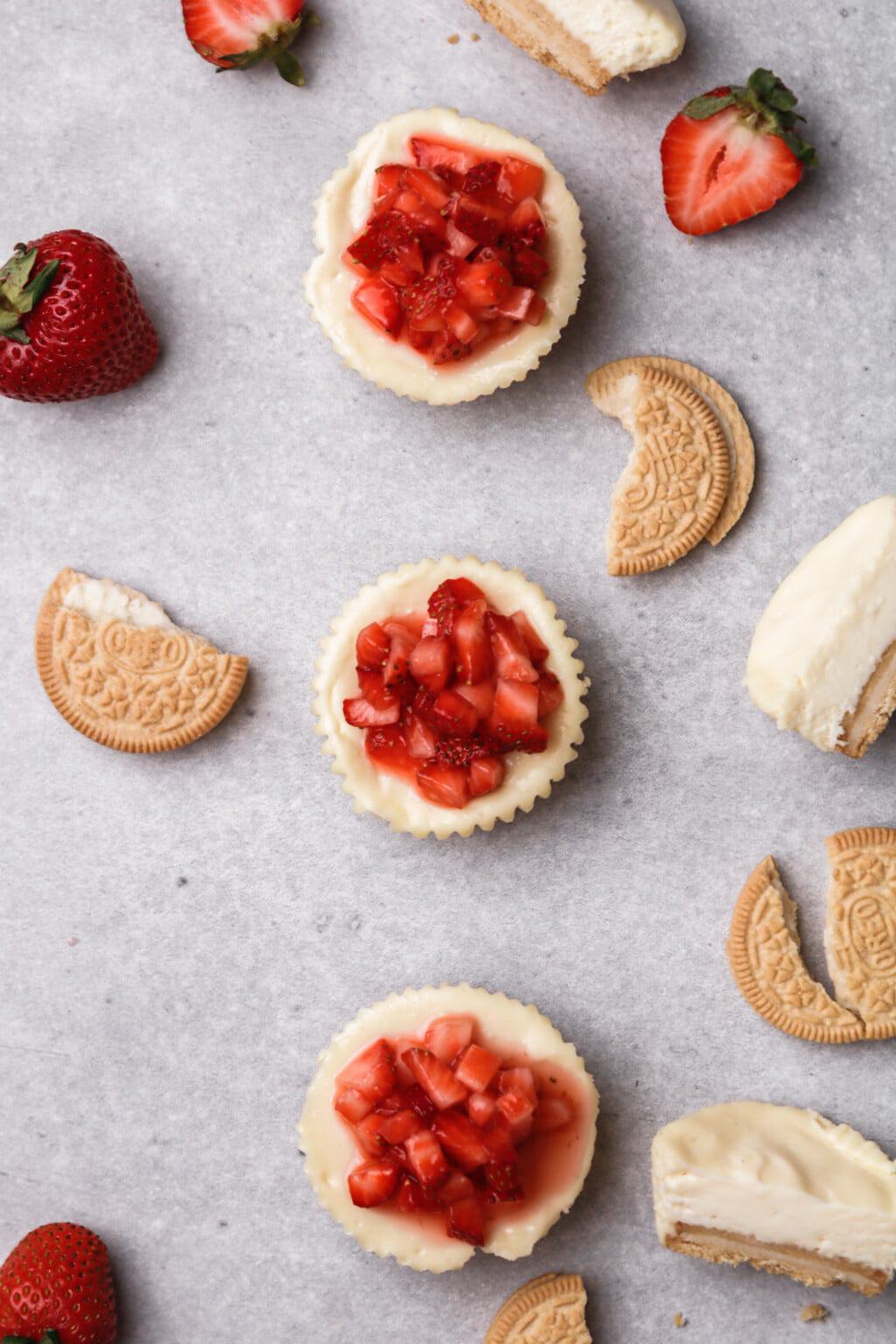 Small batch mini cheesecakes with oreo crust - Lifestyle of a Foodie