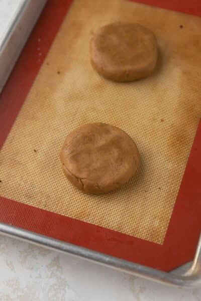 Crumbl gingerbread cookies copycat recipe - Lifestyle of a Foodie