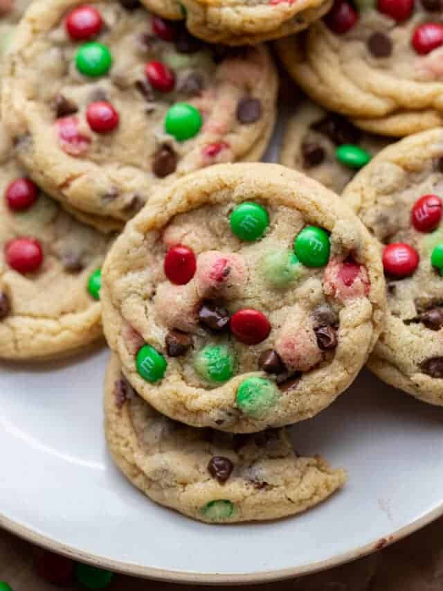 The Best Christmas M&m's Chocolate Chip Cookies - Lifestyle of a Foodie