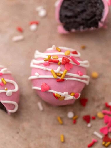 Easy Valentine's Day Oreo Truffles - Lifestyle of a Foodie