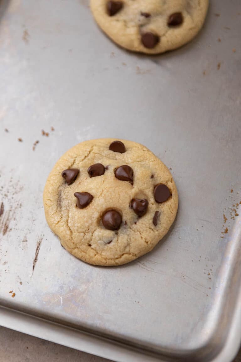 Reese’s Stuffed Chocolate Chip Cookies (Easy Recipe) - Lifestyle of a ...