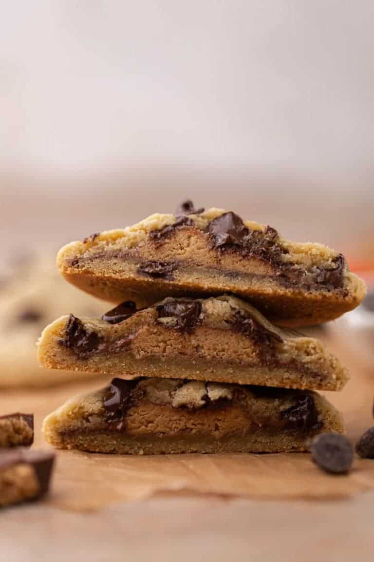 Reese’s Stuffed Chocolate Chip Cookies (Easy Recipe) - Lifestyle of a ...