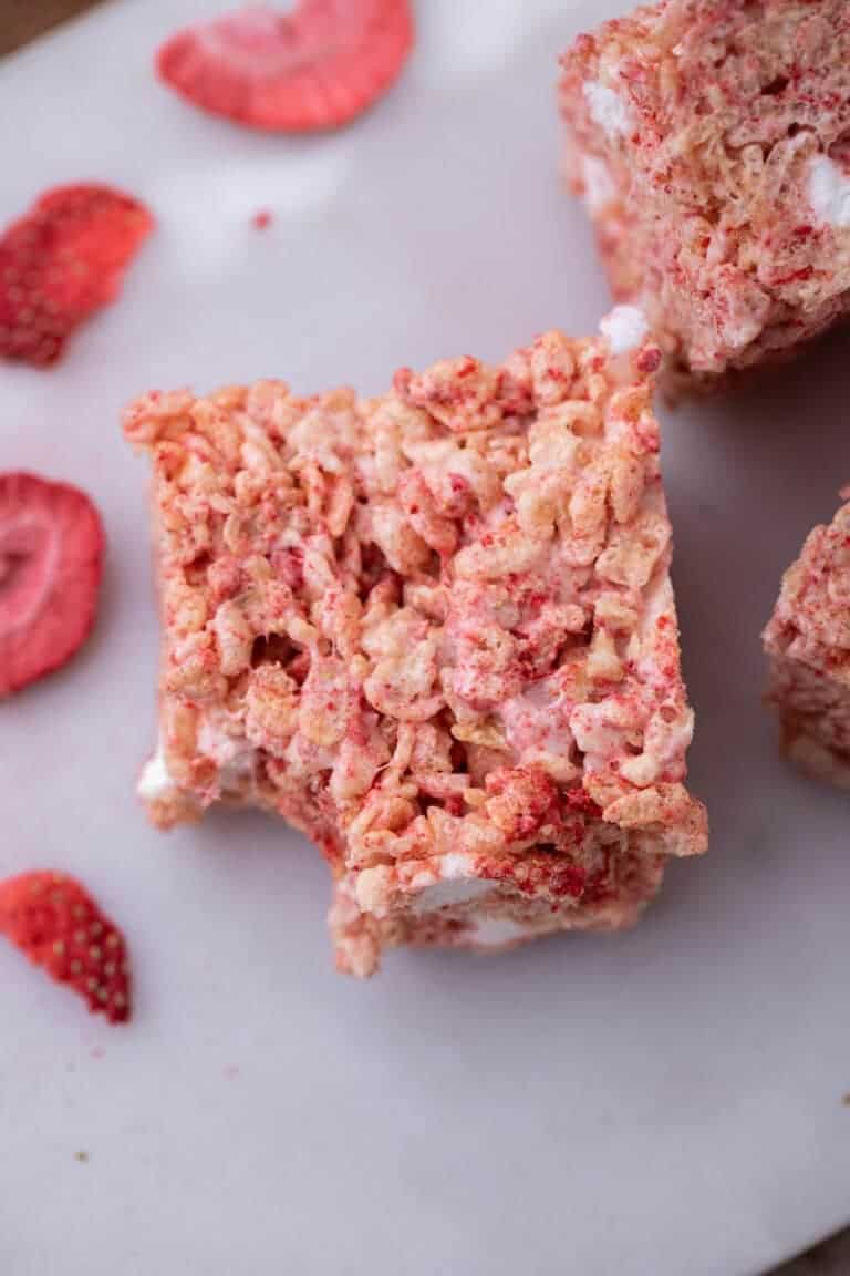The Best Strawberry Rice Krispy Treats - Lifestyle of a Foodie