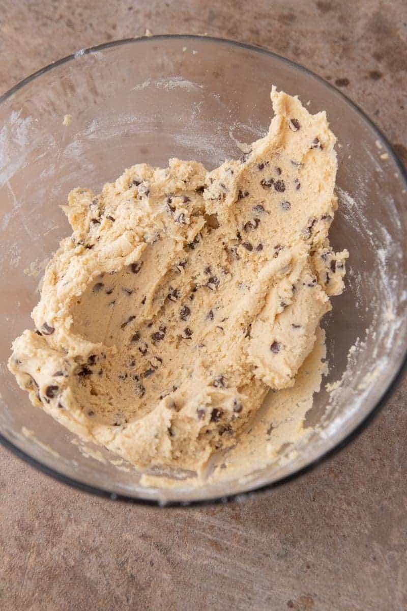 Soft & Chewy Chocolate Chip Sugar Cookies (Bakery-Style!) - Lifestyle ...