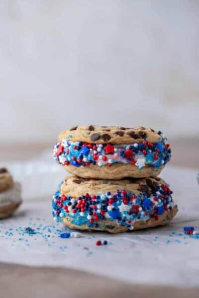 Patriotic Ice Cream Cookie Sandwich - Lifestyle of a Foodie