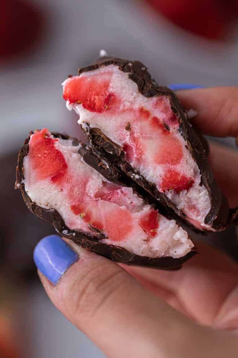 Viral chocolate strawberry yogurt clusters - Lifestyle of a Foodie