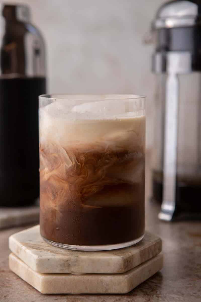 Easy Iced Mocha Coffee Recipe (Better than Starbucks!) - Lifestyle of a ...