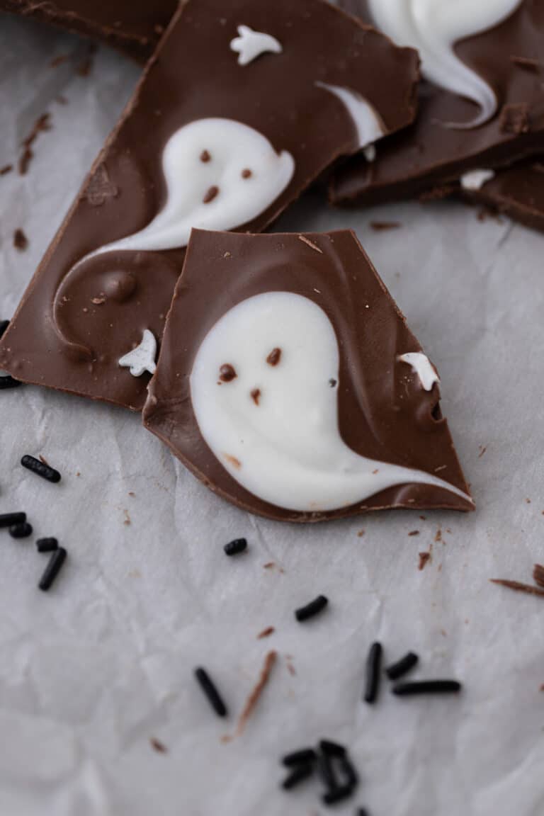 Easy 3 ingredient Halloween Ghost Bark recipe - Lifestyle of a Foodie