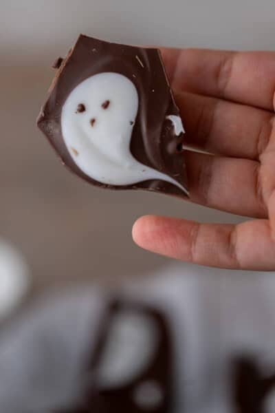 Easy 3 ingredient Halloween Ghost Bark recipe - Lifestyle of a Foodie