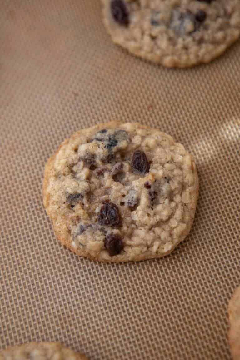 The best Original Quaker oatmeal cookie recipe - Lifestyle of a Foodie