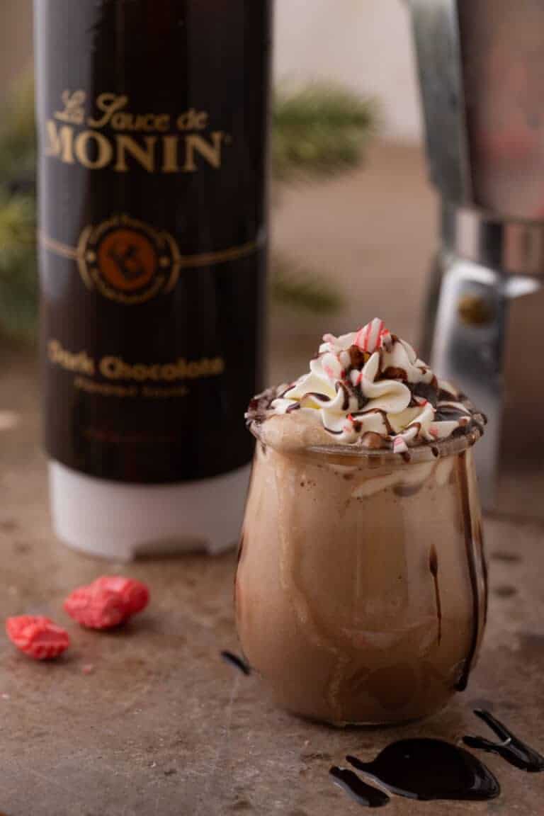 Starbucks Peppermint Mocha Frappuccino (Copycat Recipe) - Lifestyle of ...