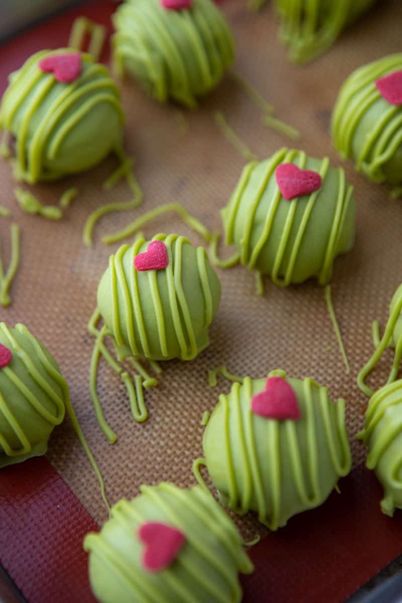 The Best No-Bake Grinch Oreo Truffles Recipe - Lifestyle of a Foodie