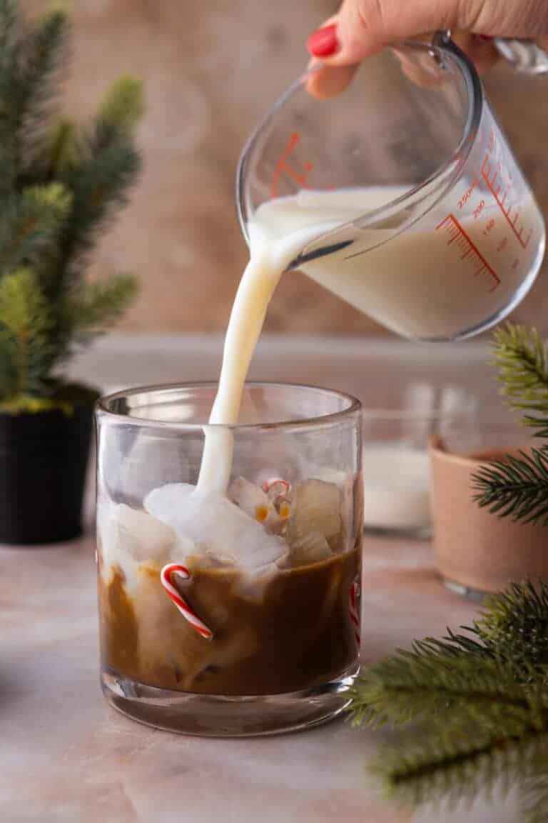 Easy Starbucks Merry Mint White Mocha Copycat Recipe - Lifestyle of a ...