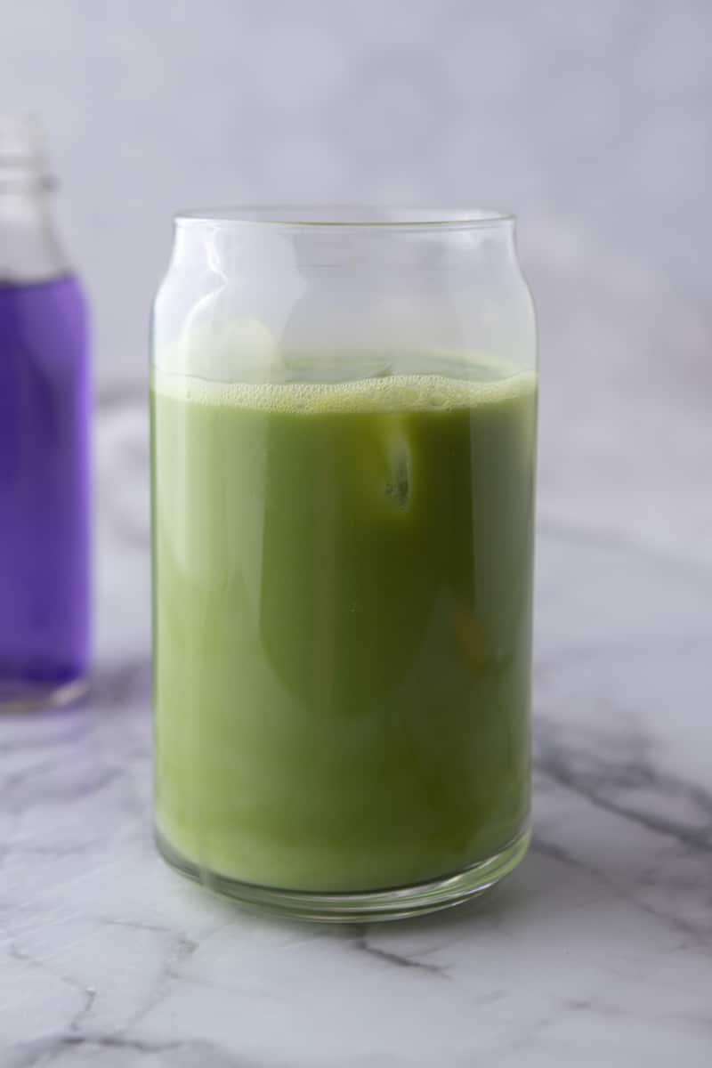 The Best Iced Starbucks Oatmilk Matcha Lavender Cream Recipe ...