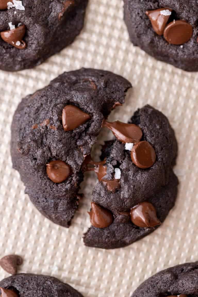 The Best Chocolate Chip Black Cocoa Cookies - Lifestyle of a Foodie