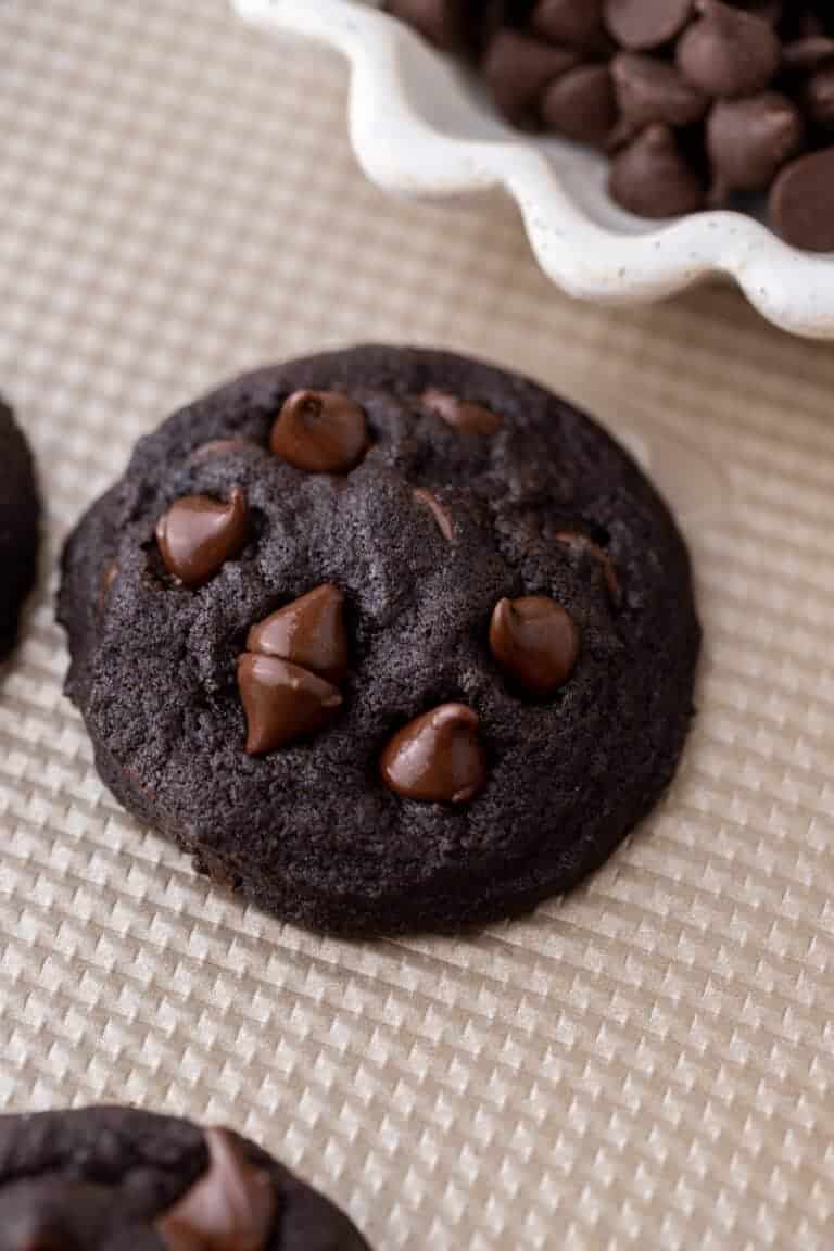 The Best Chocolate Chip Black Cocoa Cookies - Lifestyle of a Foodie