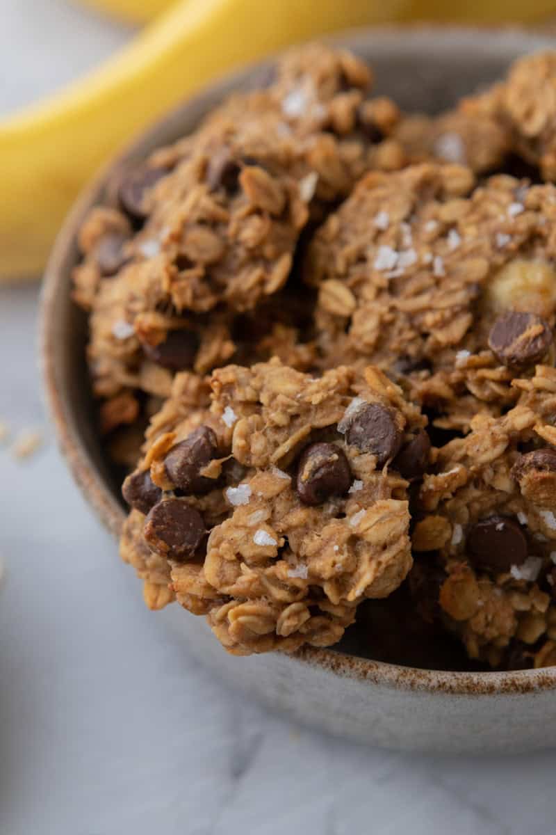 Easy Healthy Oatmeal Banana Cookies Recipe - Lifestyle of a Foodie