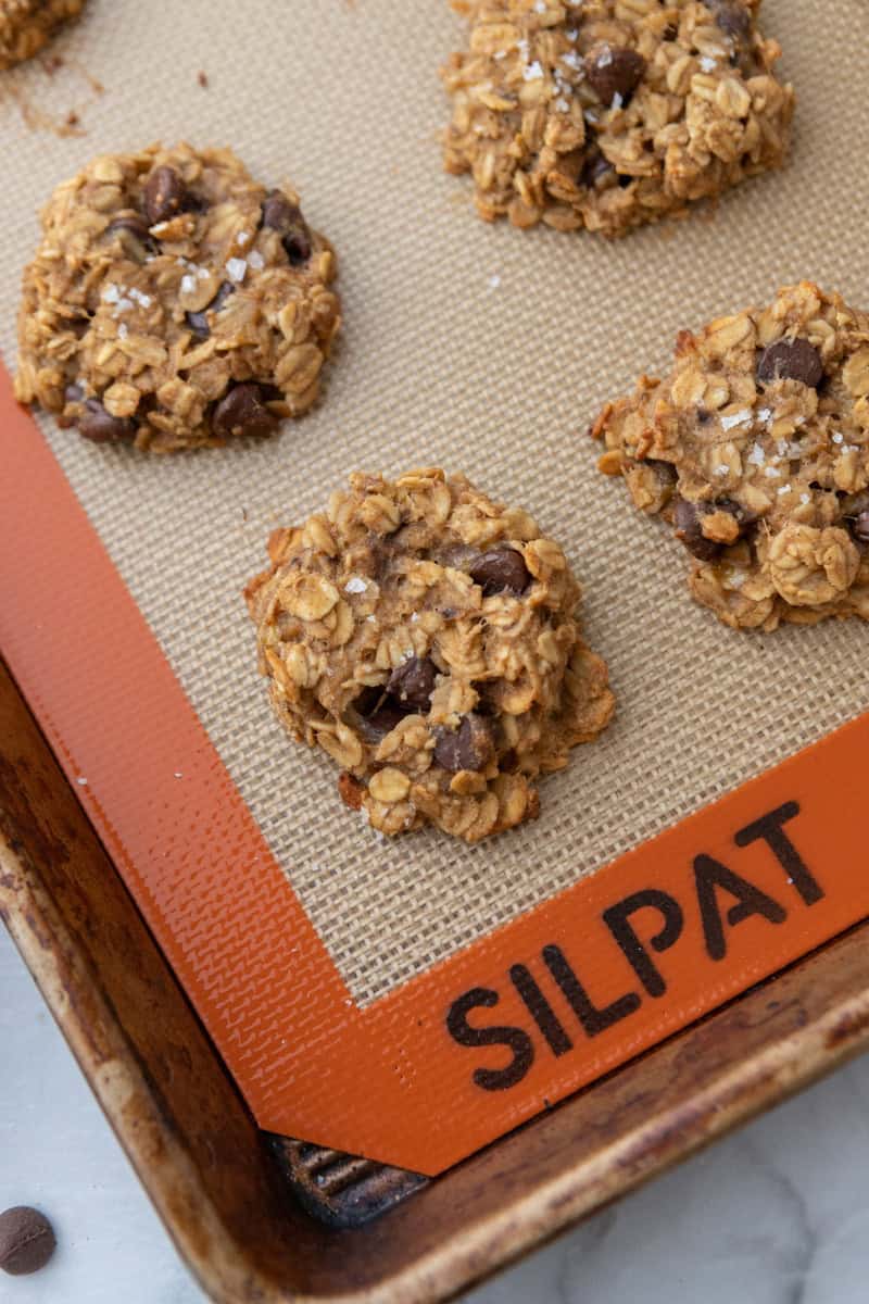 Easy Healthy Oatmeal Banana Cookies Recipe - Lifestyle of a Foodie