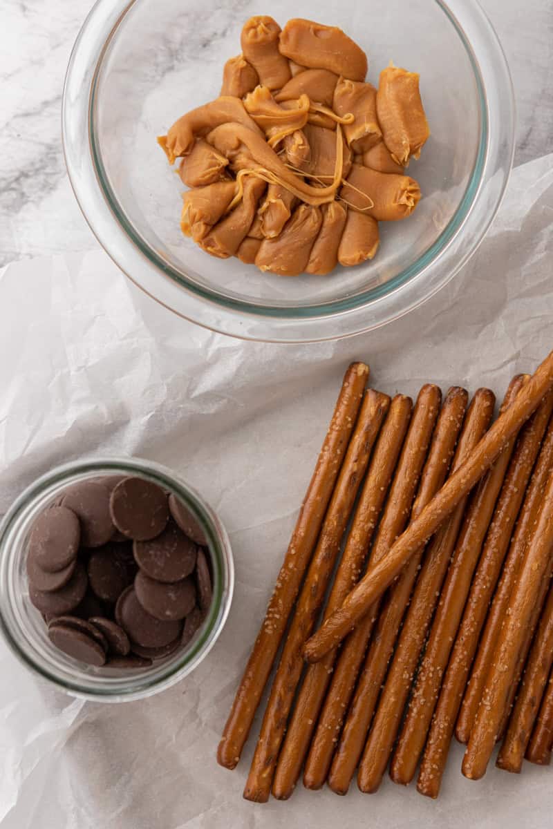 The Best Caramel Chocolate covered Pretzel Rods - Lifestyle of a Foodie