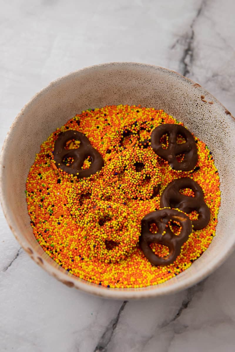 The Best Chocolate Covered Pretzels Recipe - Lifestyle of a Foodie