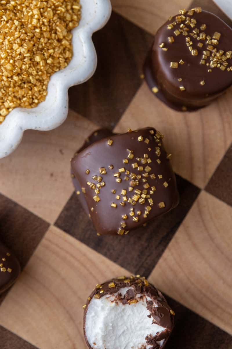 The Best Chocolate Covered Marshmallows Recipe - Lifestyle of a Foodie