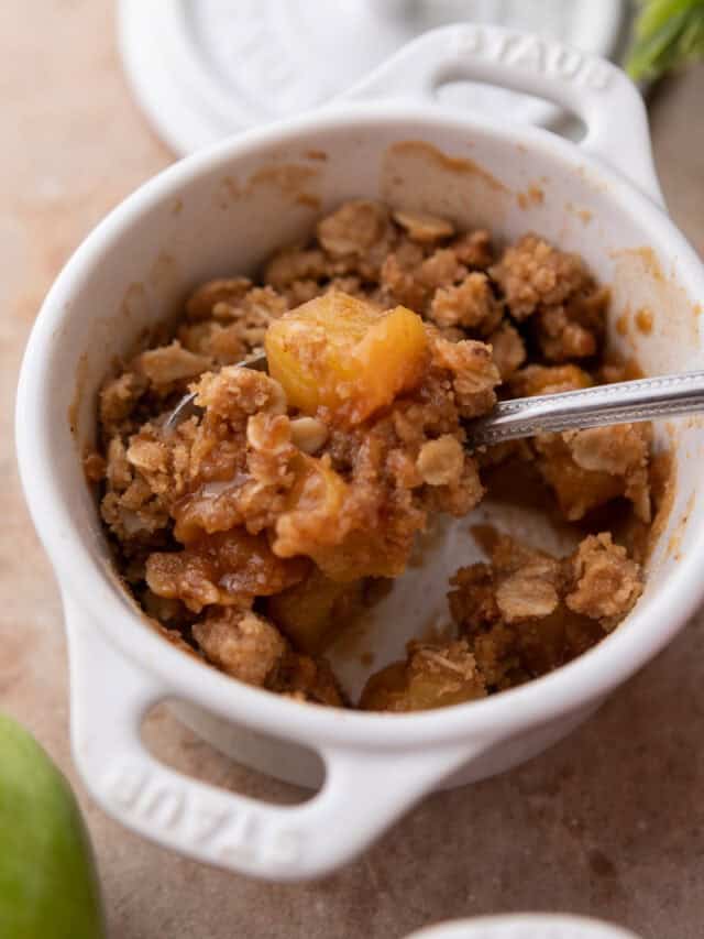 The Best Microwave Apple Crisp for One Recipe - Lifestyle of a Foodie