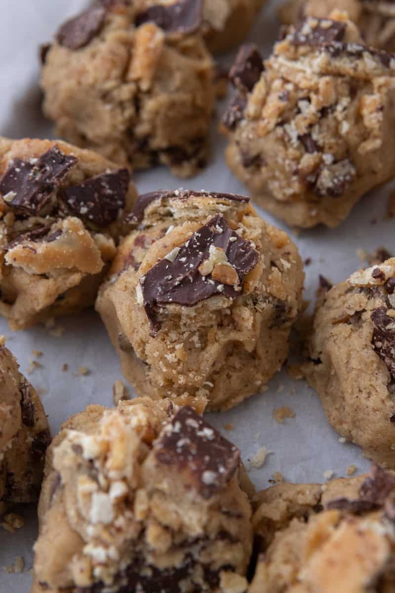 Christmas Crack Cookies Recipe – Sweet, Salty & Chewy