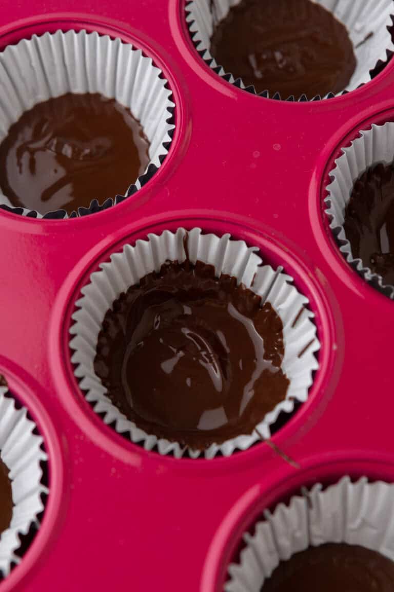The Best Dubai Chocolate Cups Recipe Filled with Crunchy Pistachio ...