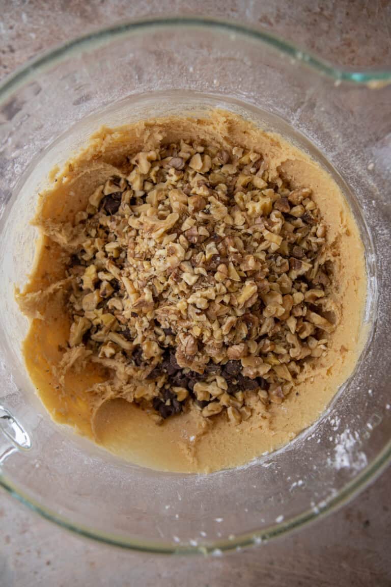 How to Make Levain Bakery’s Famous Walnut Chocolate Chip Cookies at ...