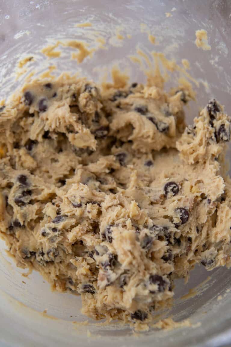 How to Make Levain Bakery’s Famous Walnut Chocolate Chip Cookies at ...
