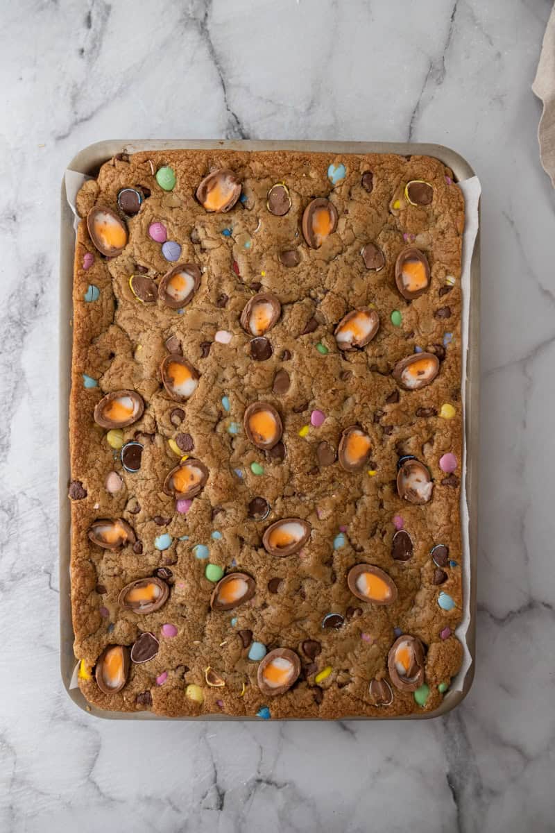 The Best M&M's Cadbury Egg Chocolate Chip Easter Cookie Bars - Lifestyle of a Foodie