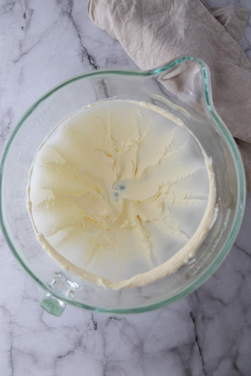 The Best Chocolate Buttercream Frosting (One Bowl, 15 Minutes ...