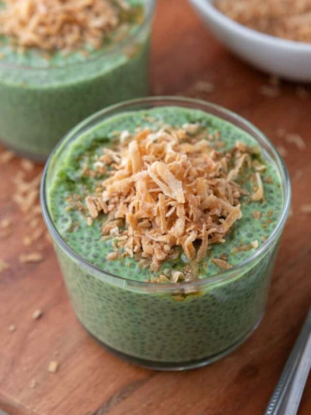 Matcha Chia Pudding (Creamy, Easy & Packed With Protein)
